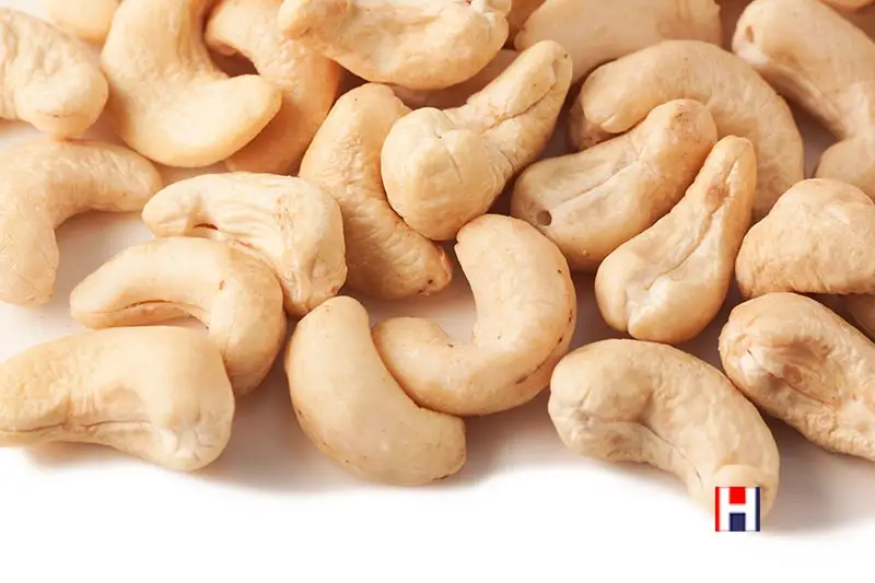 Whole Cashews 125g (Just Natural Wholesome) | Healthy Supplies