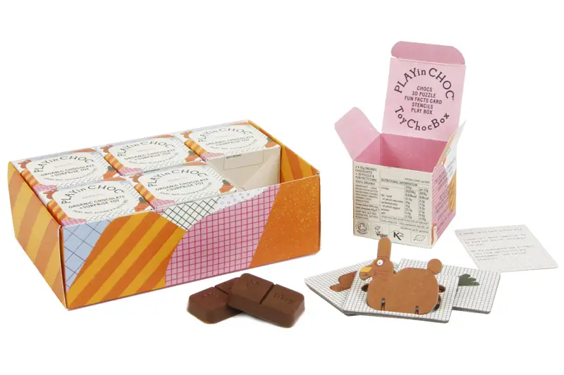6 x Rabbit Toys and Organic Chocolates, Gift Box (PLAYin CHOC ...