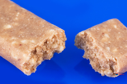 Almond Bar 40g (Meridian) - HealthySupplies.co.uk. Buy Online.